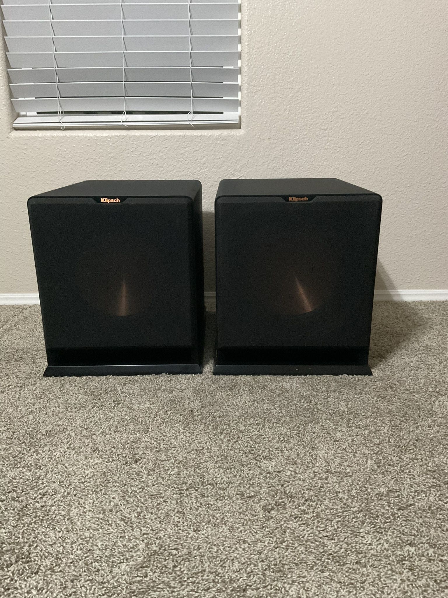 2 Klipsch Subwoofers R-112 SW for Sale in Midway City, CA - OfferUp
