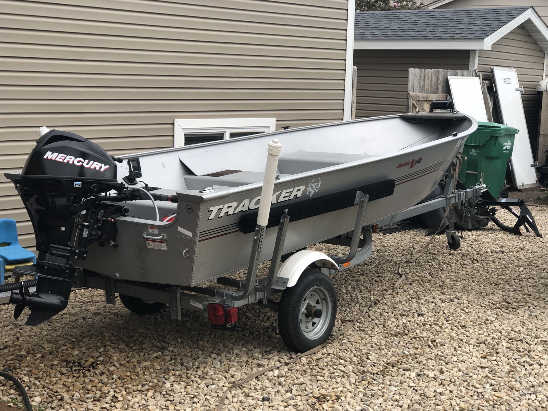 Tracker V14 Fishing Boat with 15HP Mercury Tiller for Sale in Brooklyn ...