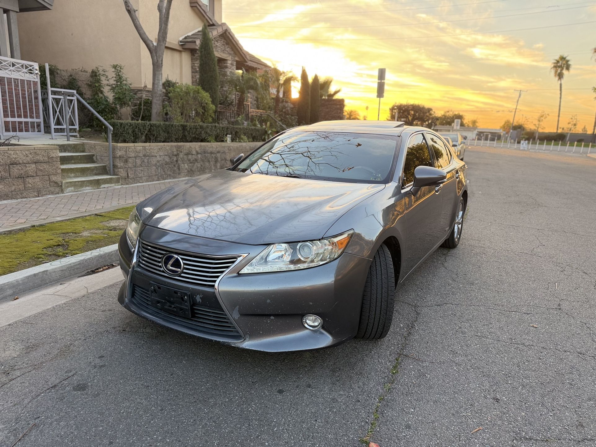 2014 Lexus ES 300h for Sale in Anaheim, CA - OfferUp