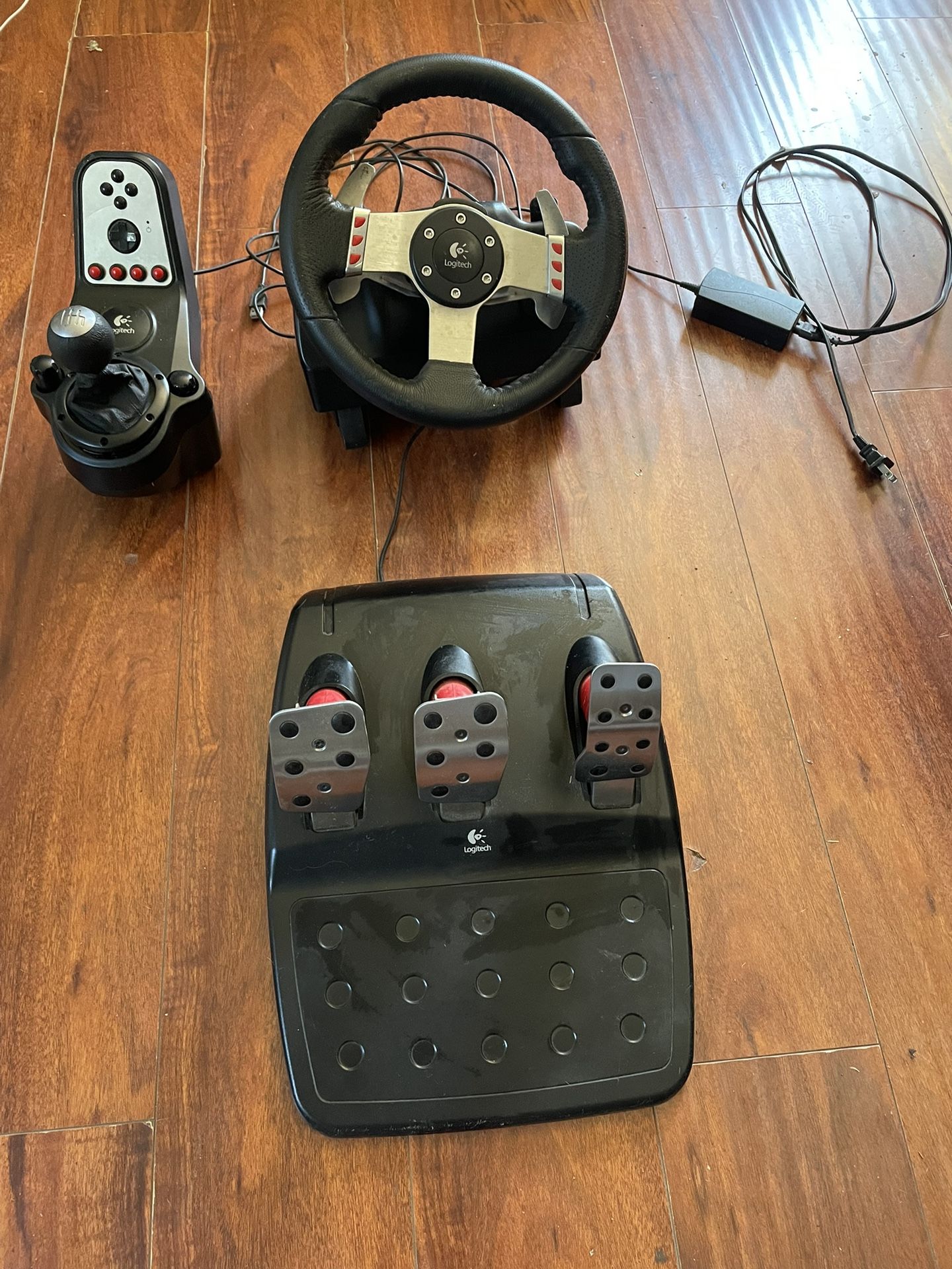 Logitech Racing simulator Full Set for Sale in Los Angeles, CA - OfferUp