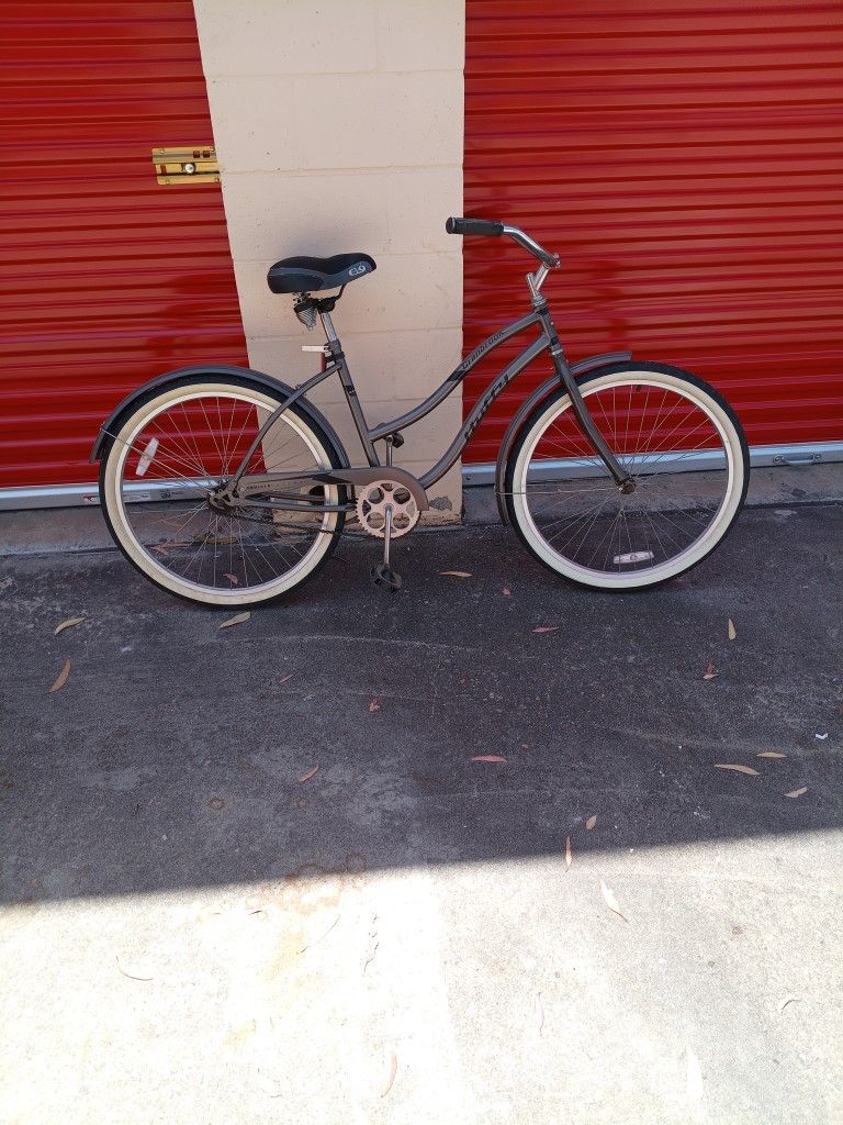 Huffy Cranbrook for Sale in San Diego, CA - OfferUp