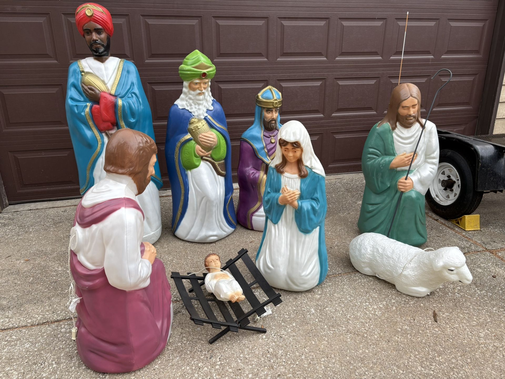 Blow Molded Nativity Setnull