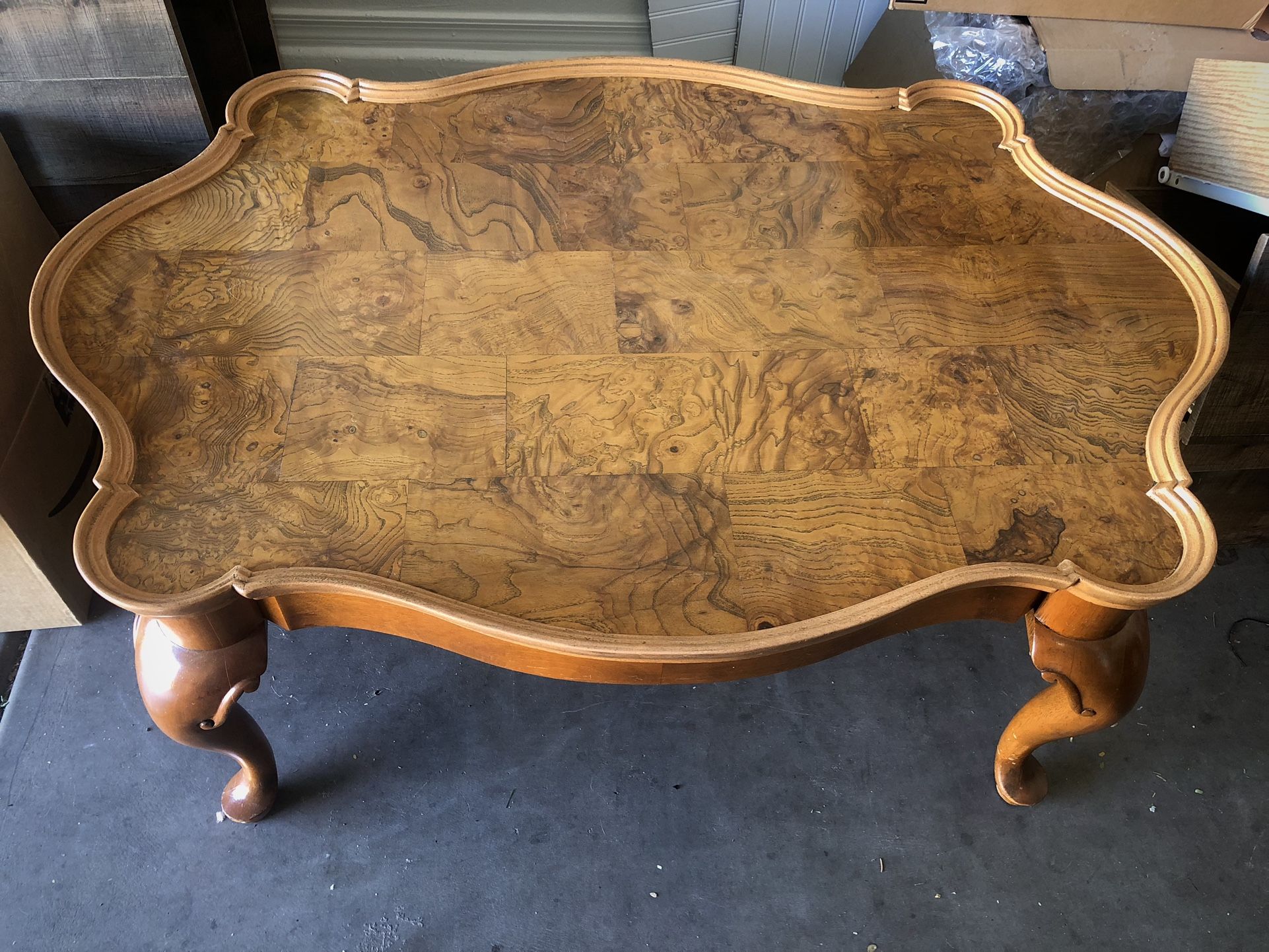 Antique Coffee Table for Sale in Phoenix, AZ - OfferUp