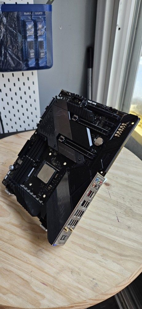 Asus X570 ROG Hero & CPU 5950x for Sale in West Covina, CA - OfferUp