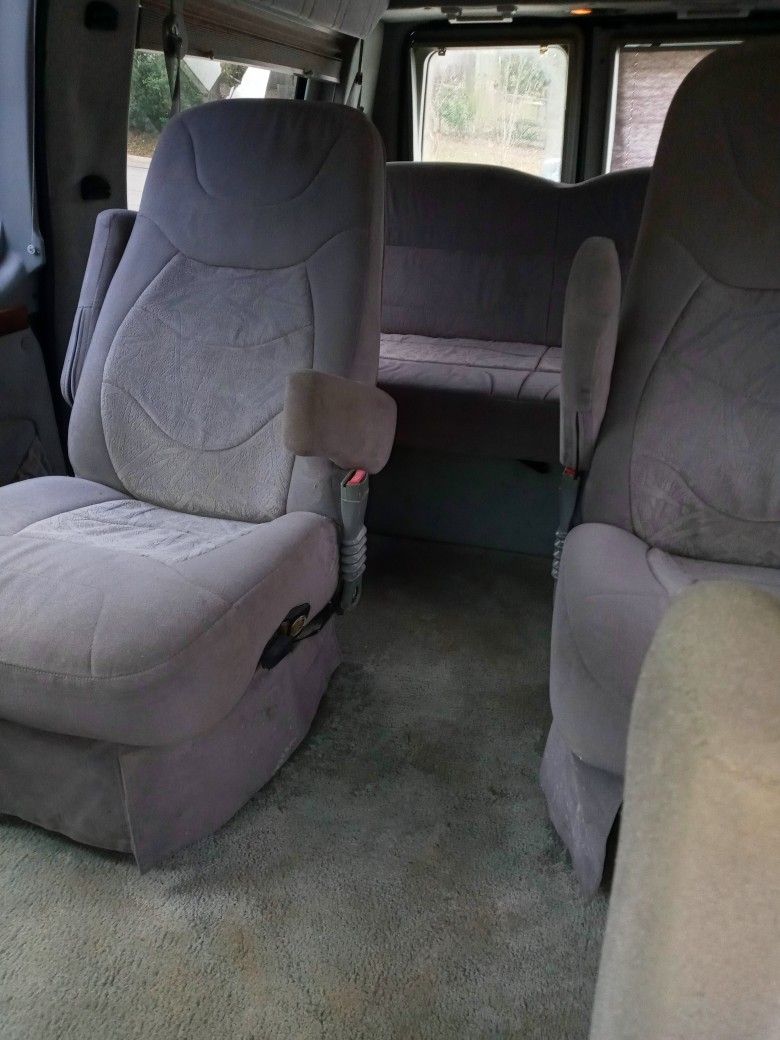 FORD REGENCY CONVERSION VAN for Sale in Schertz, TX - OfferUp