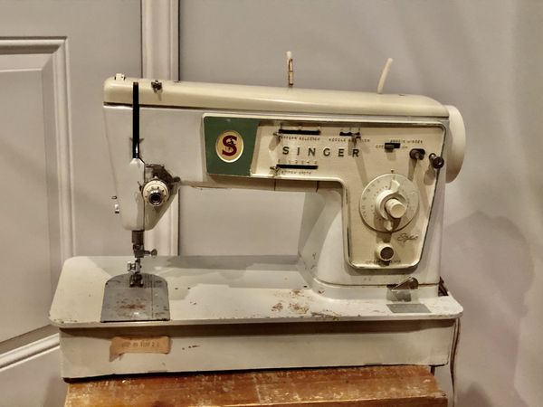 Vintage Singer Stylist 476 Zig Zag Heavy Duty Sewing Machine for Sale ...