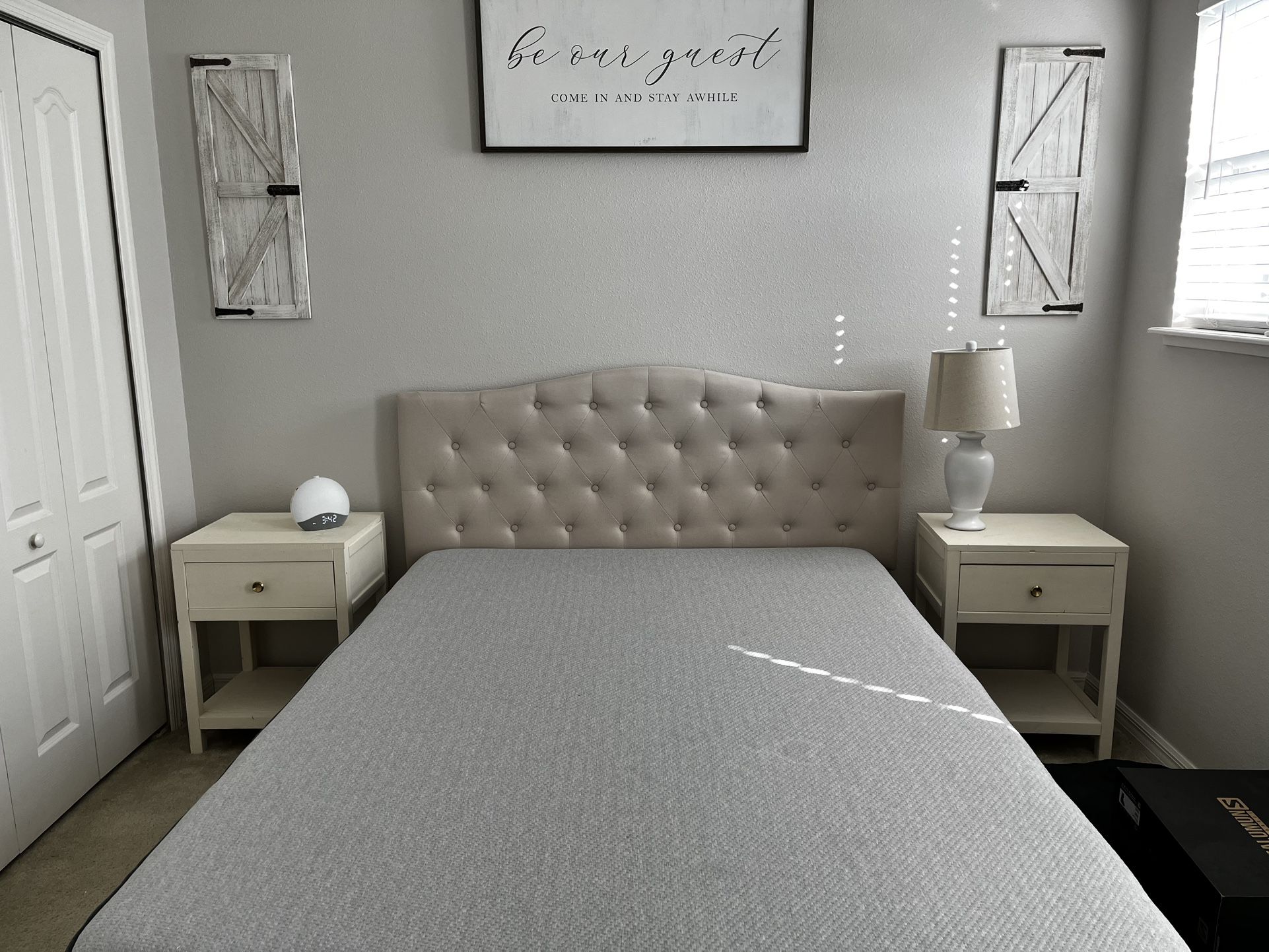 Queen bed&frame, Night Stands, Wall Decor Bundle for Sale in Bradenton ...