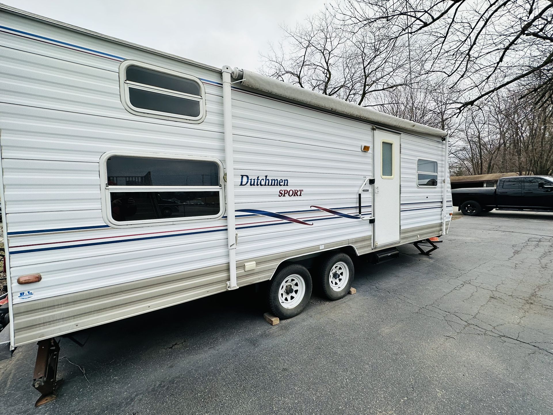2002 Dutchman Camper Trailer 25ft for Sale in Crestwood, IL - OfferUp