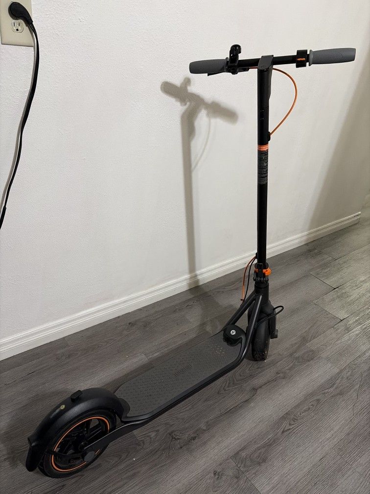 Segway Ninebot F30 for Sale in Chino Hills, CA - OfferUp