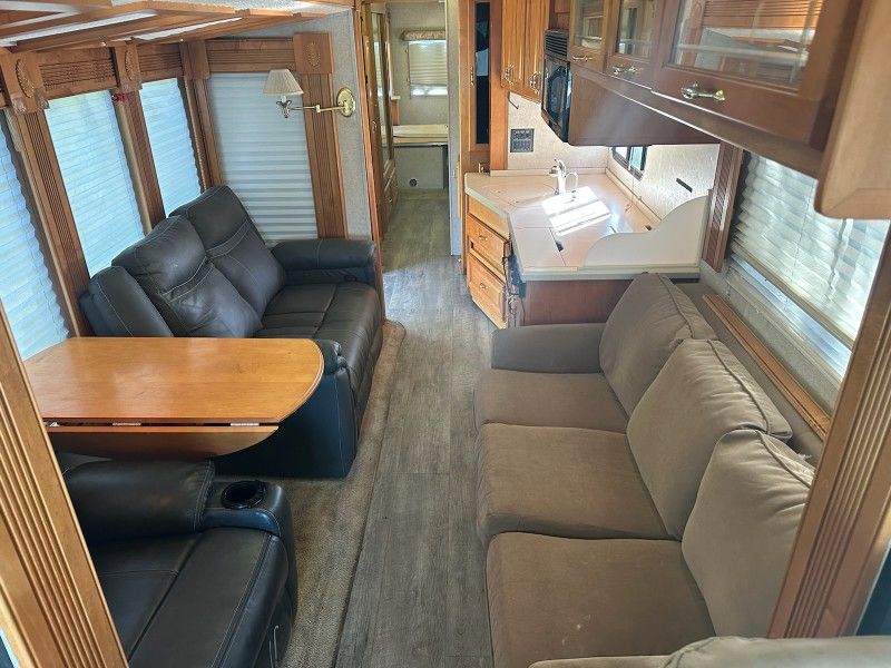 2006 Gulf Stream RV 37 FT for Sale in Rancho Cucamonga, CA - OfferUp