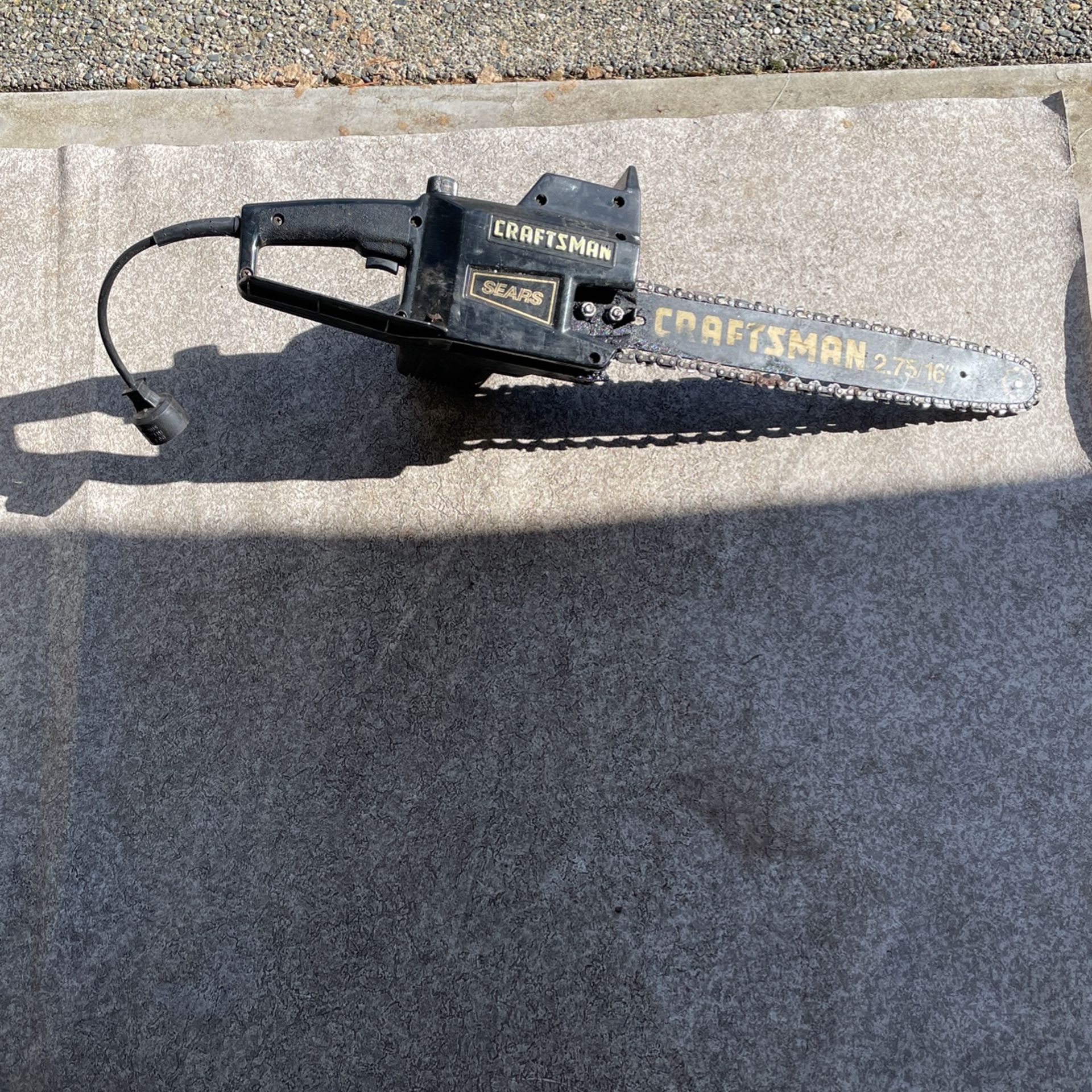 Craftsman Electric Chain Saw 16” Corded $10 for Sale in Renton, WA ...