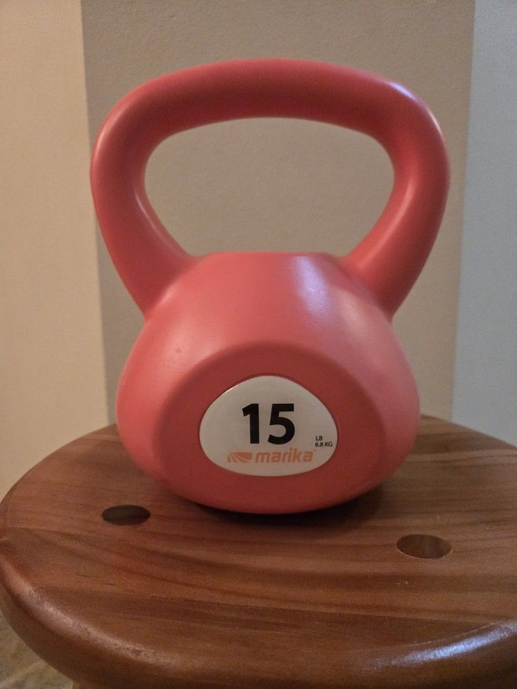 15 Pound Kettle Bell for Sale in Federal Way, WA - OfferUp