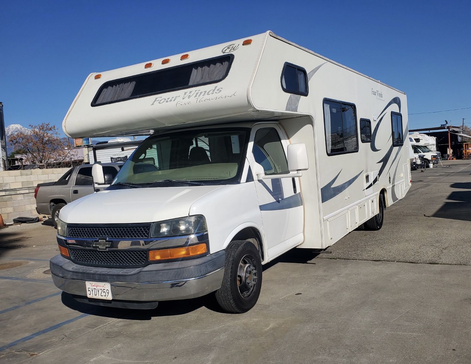 Chevy RV Motorhome 28’ for Sale in Chino, CA - OfferUp