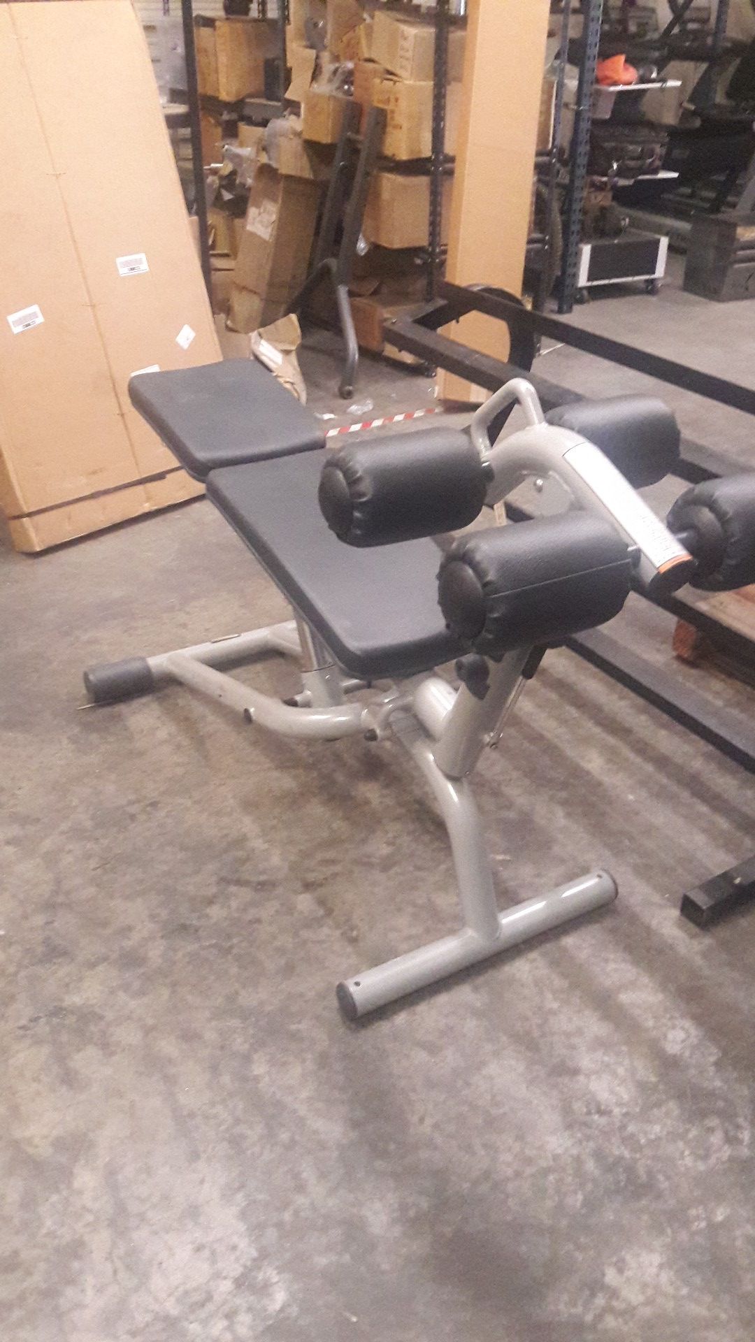 Technogym Element+ Crunch Bench for Sale in Carrollton, TX - OfferUp