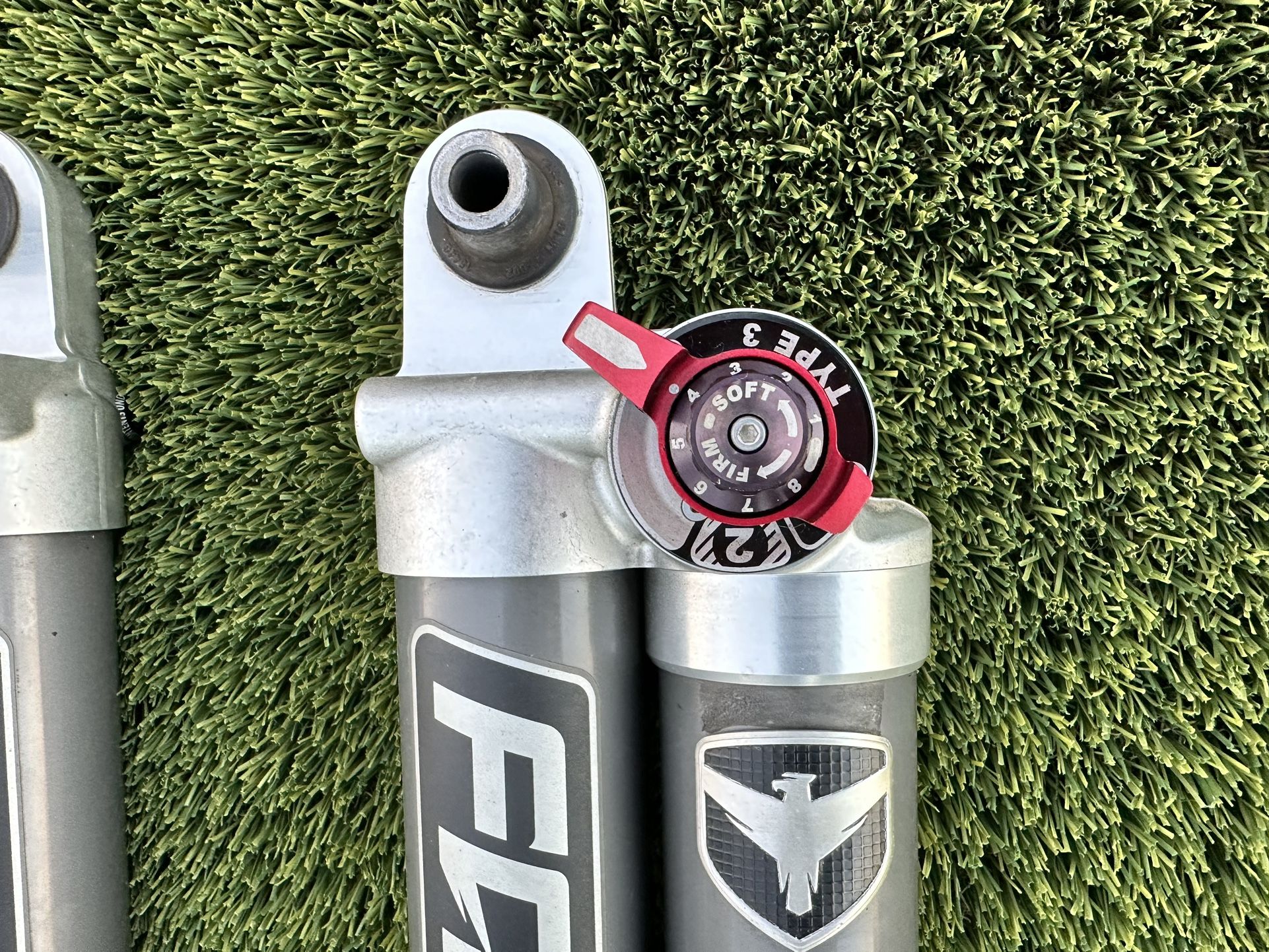 Falcon SP2 3.3 Fast Adjust Piggyback Shock Set + Evo Coil Springs for ...