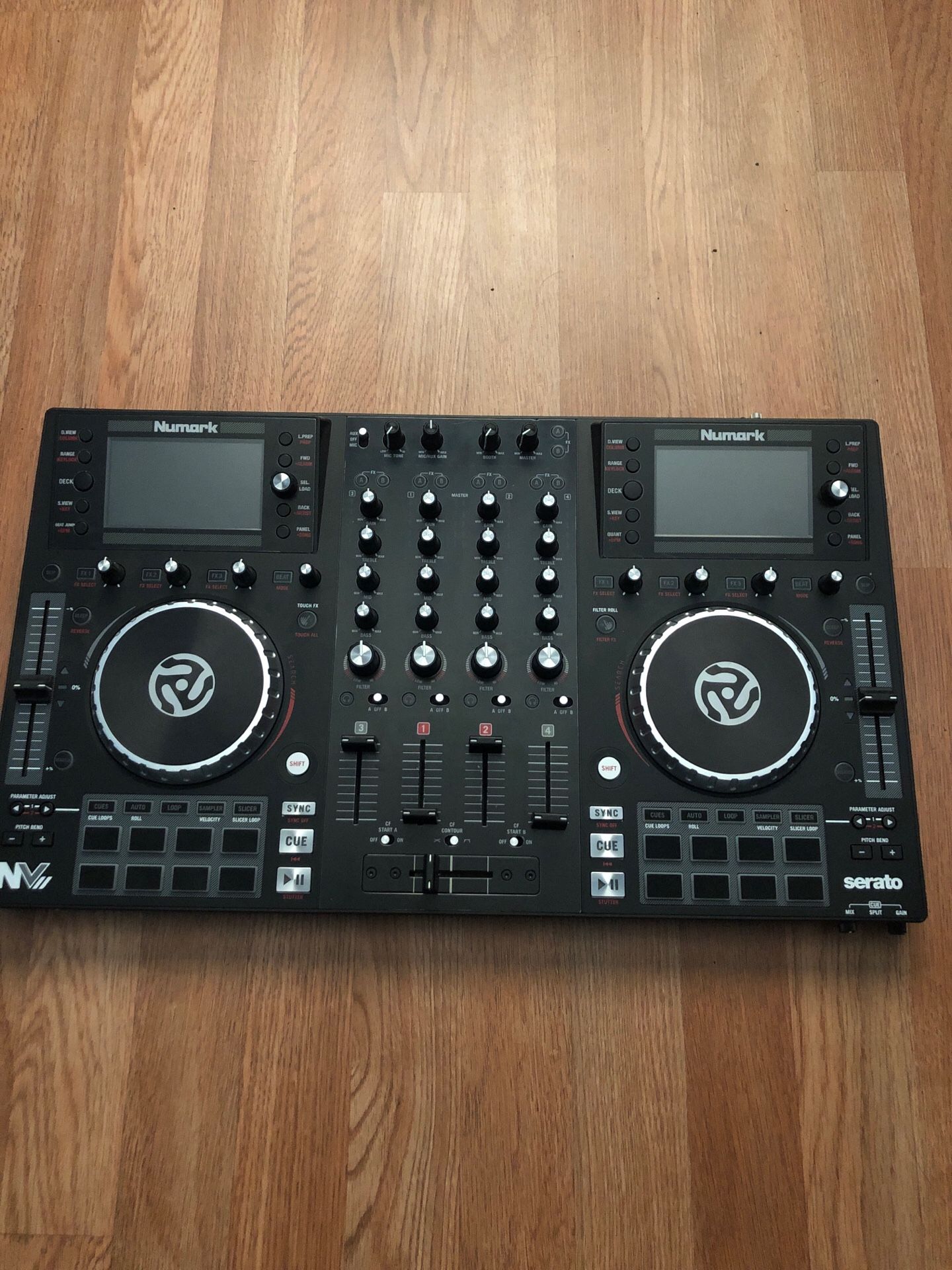 Numark nv2 turntables Dj mixer for Sale in Lancaster, CA - OfferUp