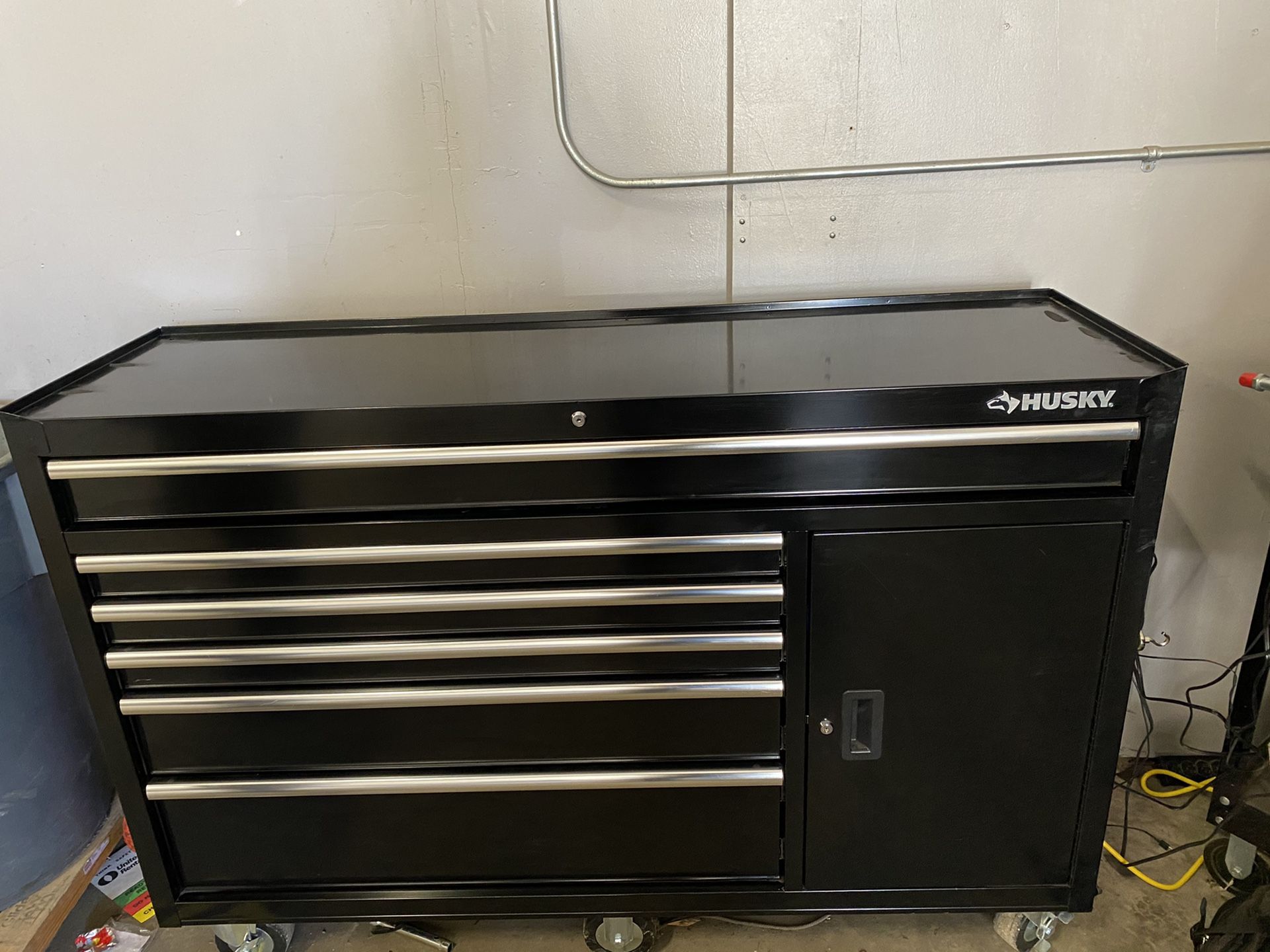 61 inch husky tool box with top chest for Sale in Lacey, WA - OfferUp
