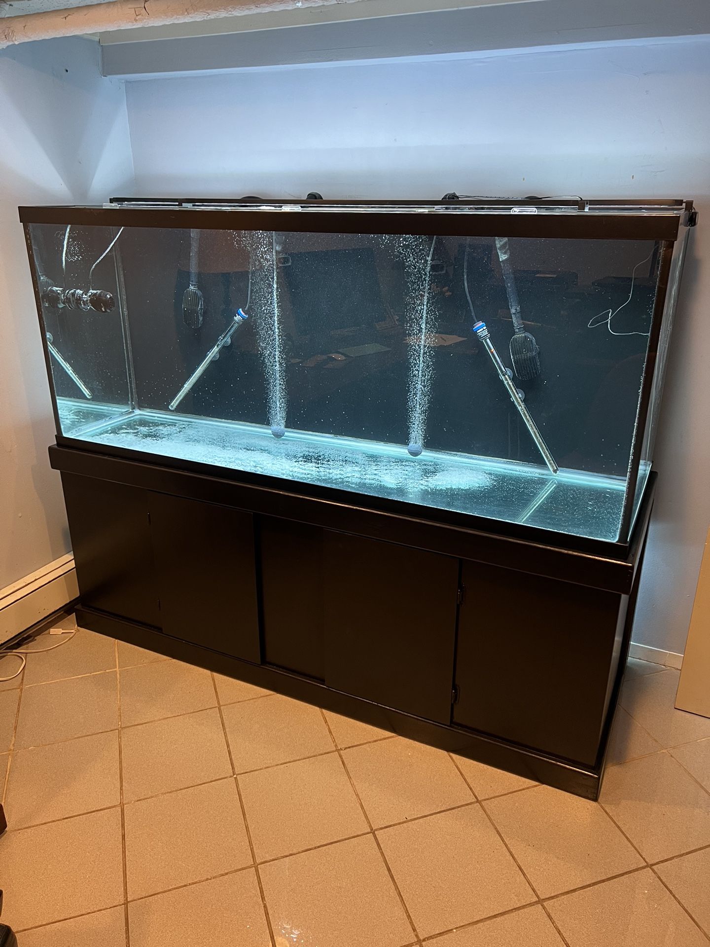 220 Fish Tank for Sale in Rockville Centre, NY - OfferUp