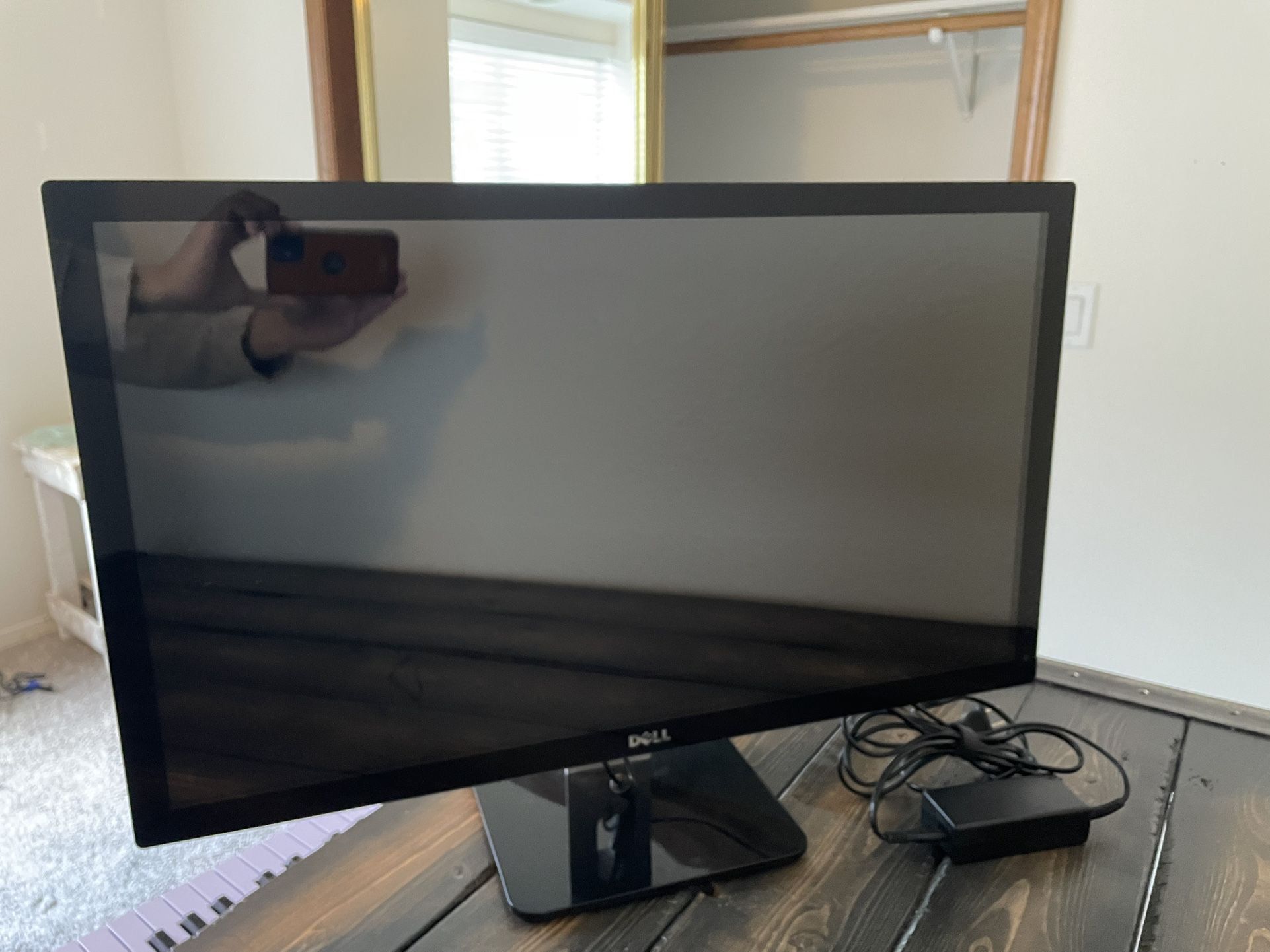 Dell 27” Computer Monitor for Sale in Fresno, CA - OfferUp