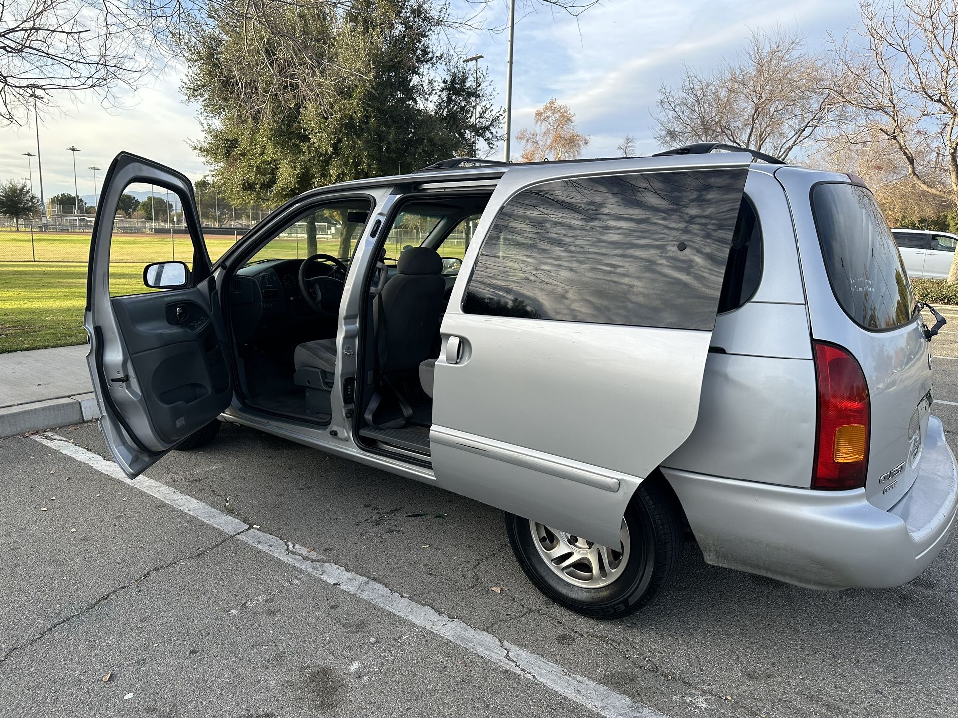 2000 Nissan Quest for Sale in Fontana, CA - OfferUp