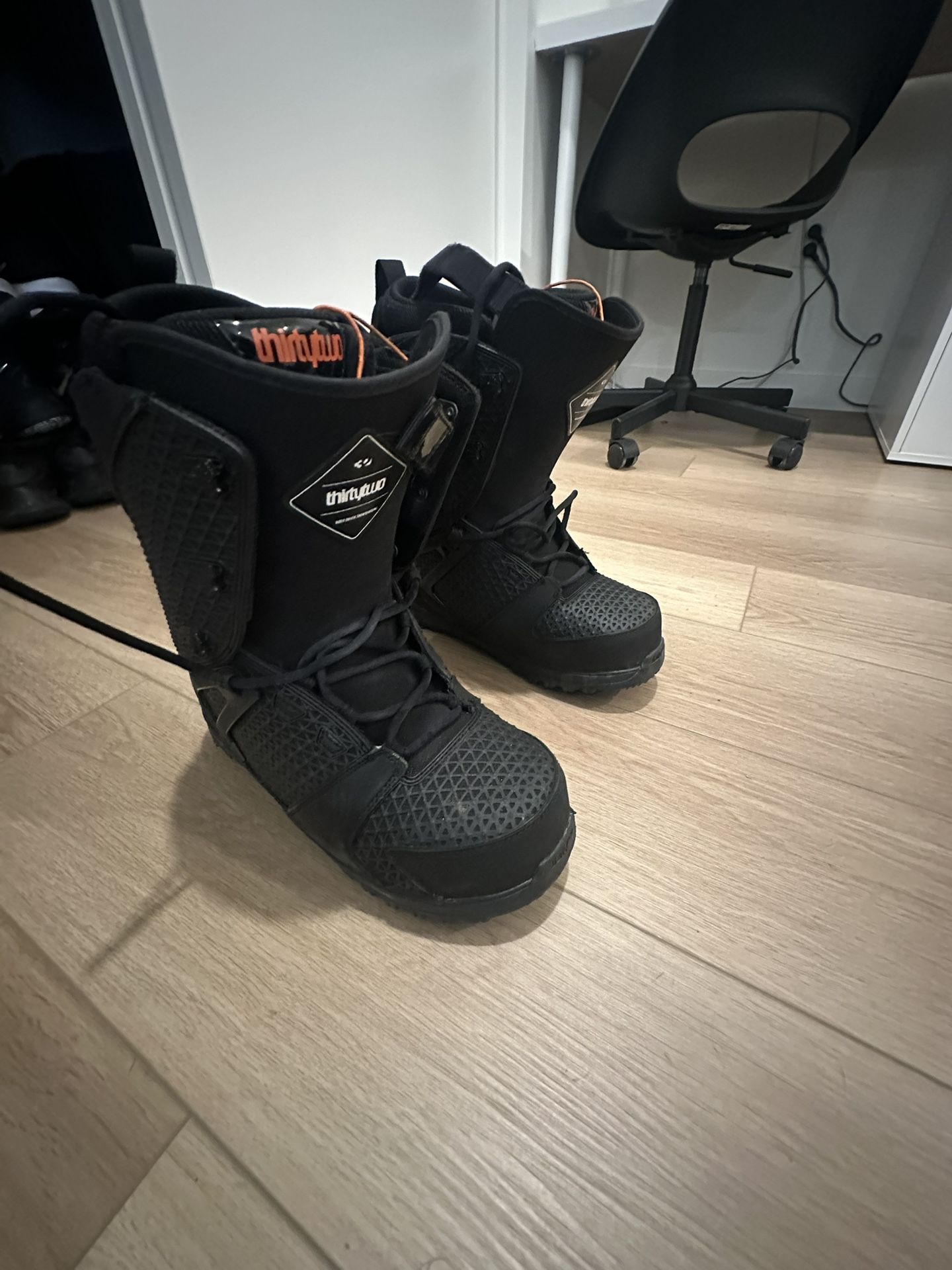 Mens Snowboard Boots K2 for Sale in Sacramento, CA - OfferUp