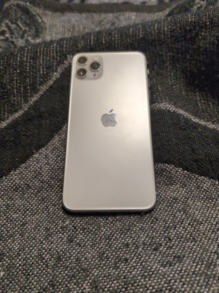 iPhone 12 Plus for Sale in Lakewood, CA - OfferUp