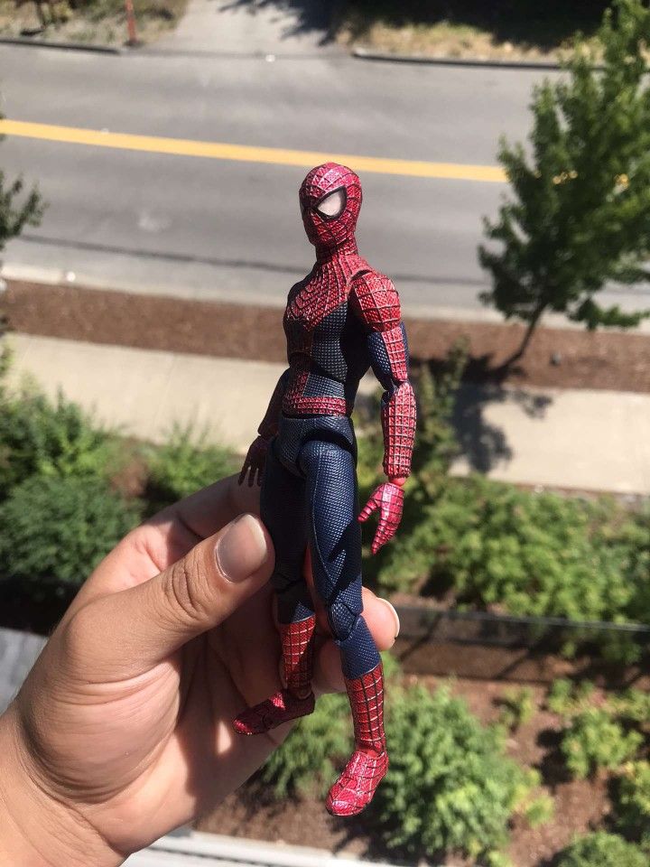 Rare Andrew Garfield TASM 2 Mafex Figure 2014 for Sale in Lynnwood, WA ...