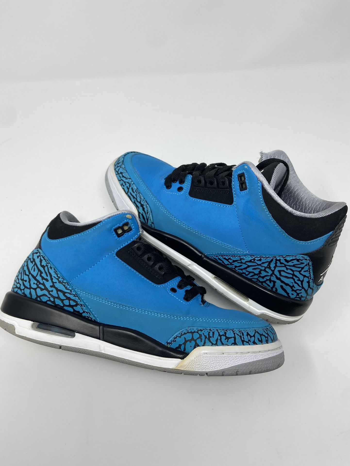 Jordan 3 Powder Blue