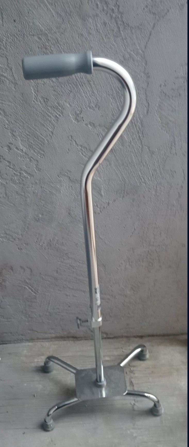 New 4 Post Walking Cane $8 for Sale in San Diego, CA - OfferUp