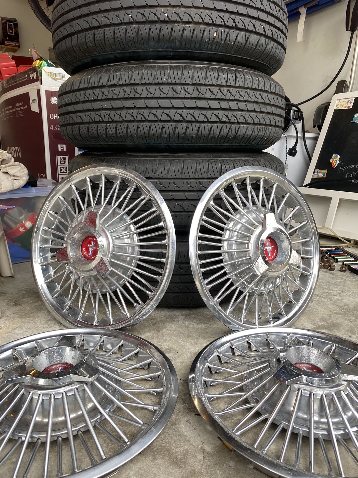 1965 Mustang Wire Wheel Hub Caps OEM for Sale in Miami, FL - OfferUp
