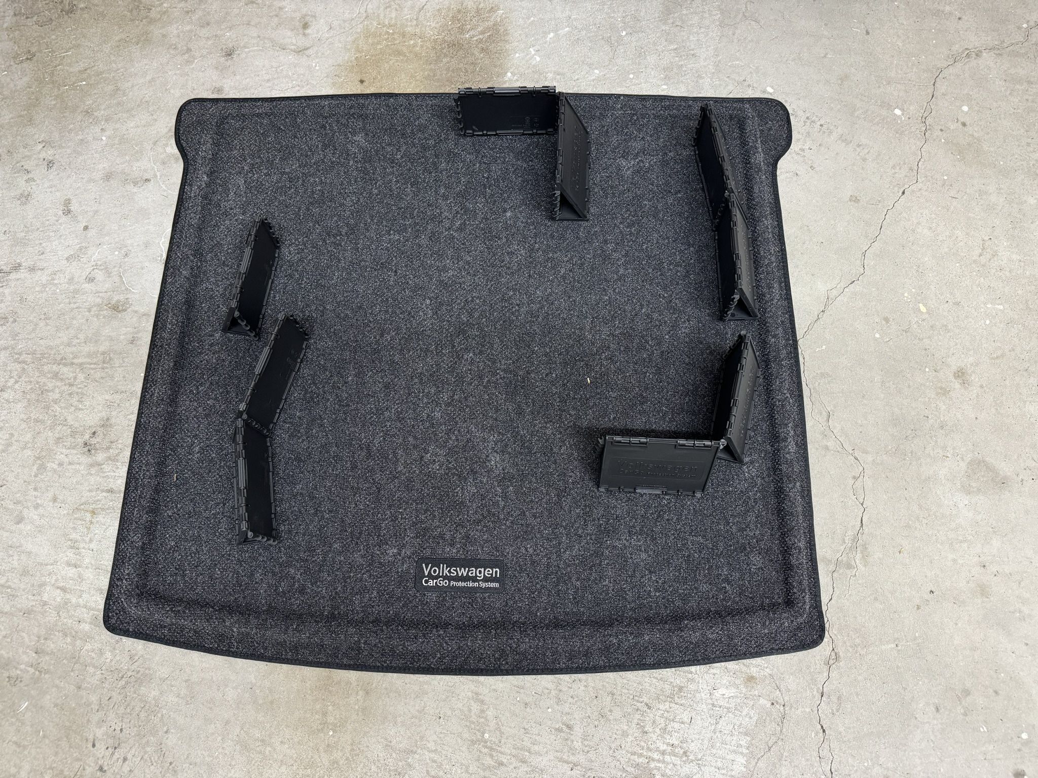VW ID4 Heavy Duty Trunk Liner With Cargo Blocks And Windshield Sunshade ...