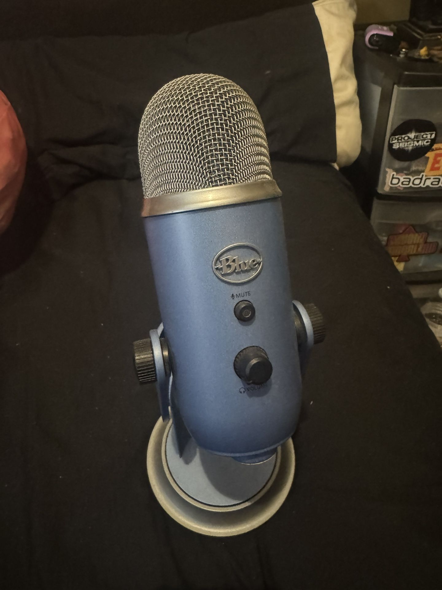 Blue Yeti Studio USB Mic for Sale in San Diego, CA - OfferUp