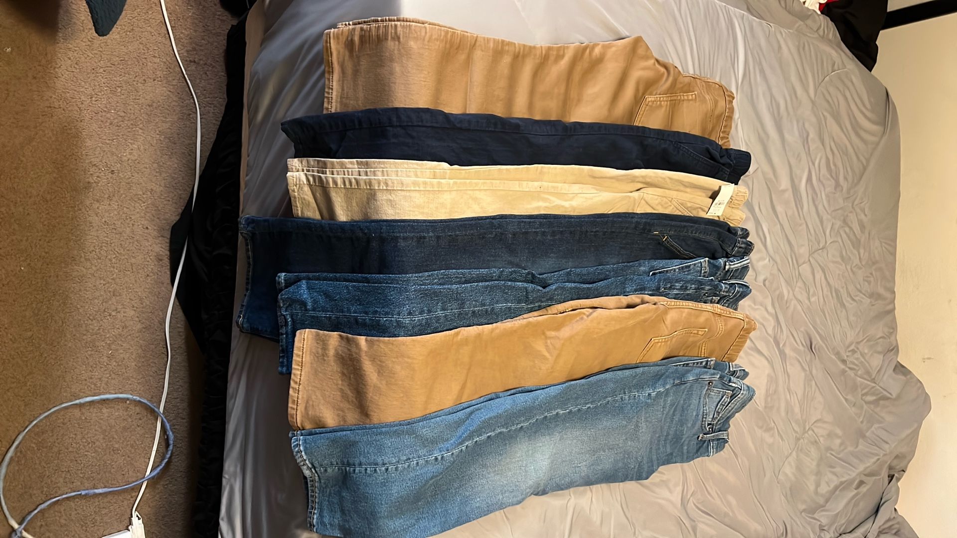 Boy’s Pants Bundle Jeans 10-14 for Sale in Coachella, CA - OfferUp