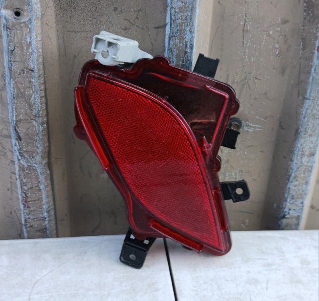 2020-2024 Toyota Highlander Rear Bumper Reflector Light Passenger Right ...