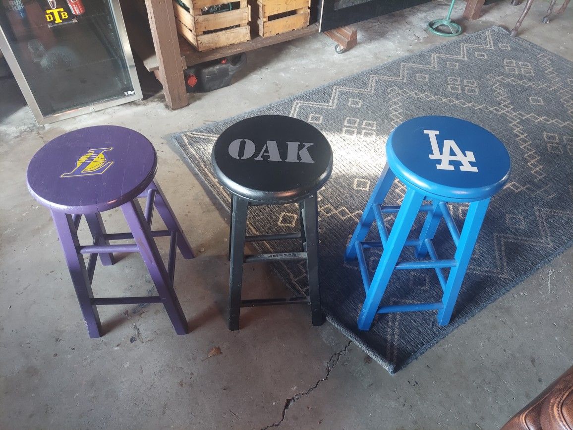 DODGER LAKER RAIDERS STOOL for Sale in Bell Gardens, CA - OfferUp