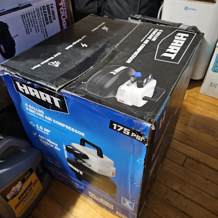 NEW! Hart 6 Gallon 1.5 HP Pancake Air Compressor 175 Psi for Sale in ...