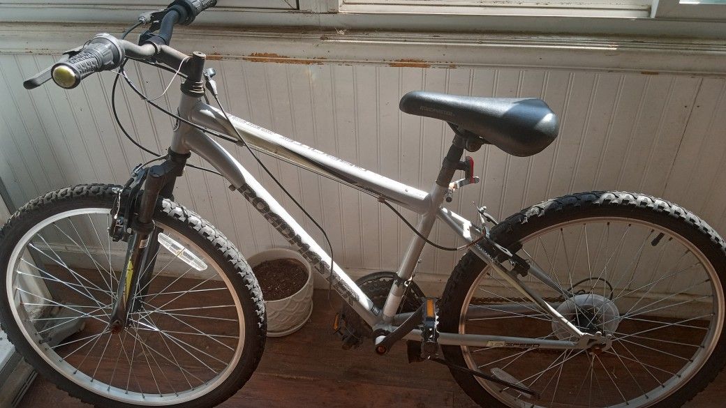 Roadmaster Bike for Sale in Naugatuck, CT - OfferUp