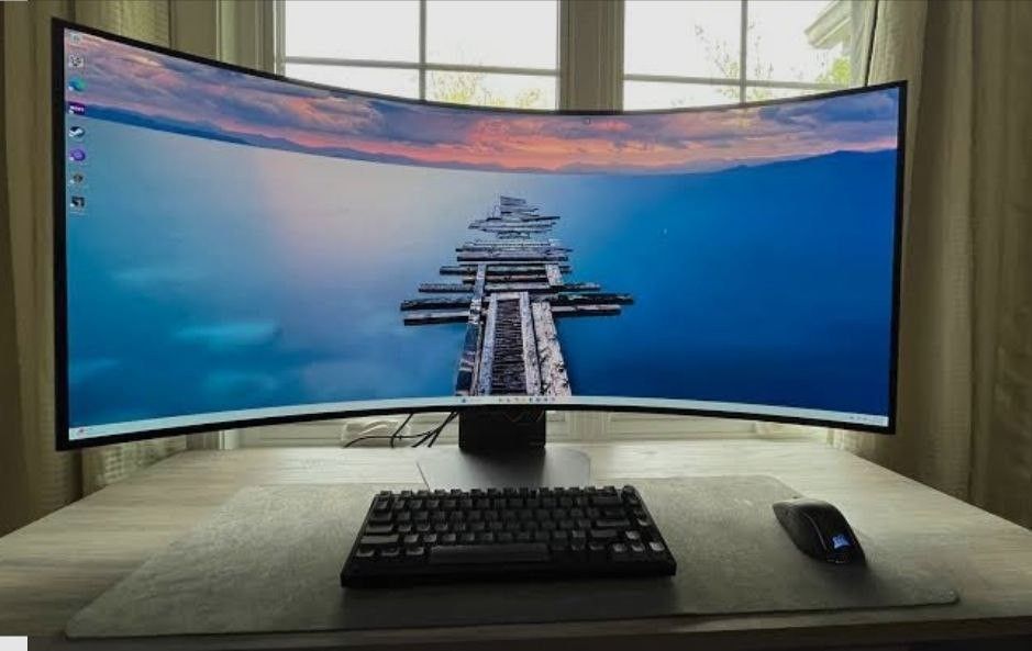 LG 5k Gaming Monitor Nvidia G-sync for Sale in Los Angeles, CA - OfferUp