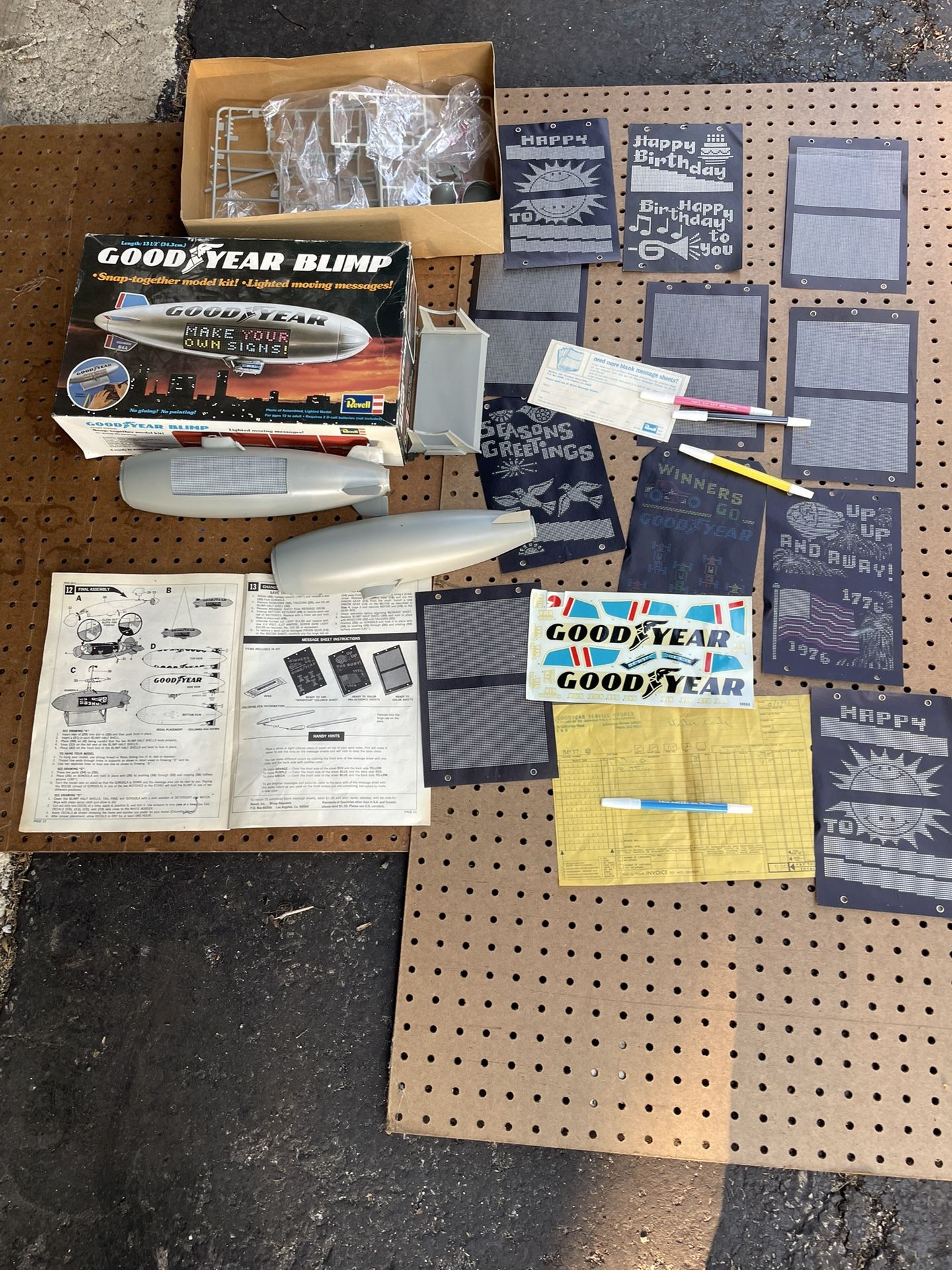 Vintage Model Kit Goodyear Blimp for Sale in Mokena, IL - OfferUp