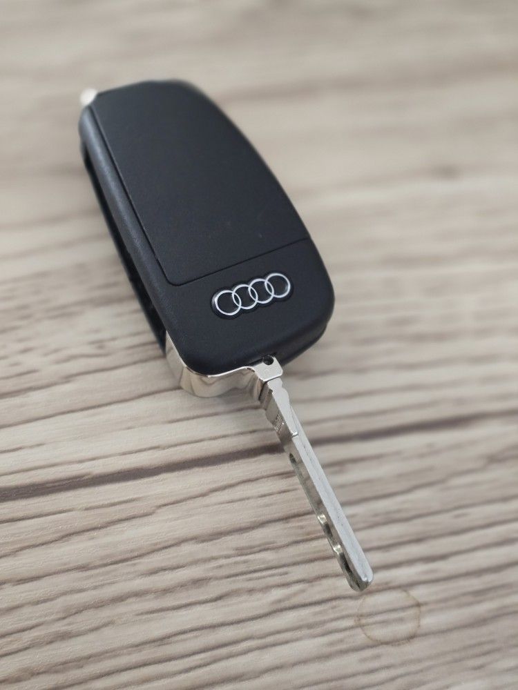 Audi OEM Key FOB for Sale in West Covina, CA - OfferUp