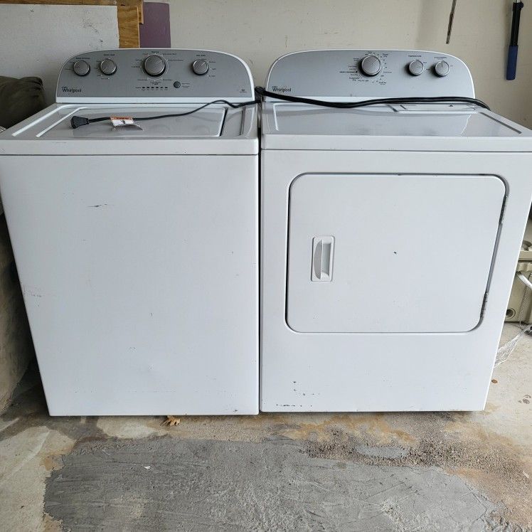 Whirlpool Washer and Dryer for Sale in Waxahachie, TX - OfferUp