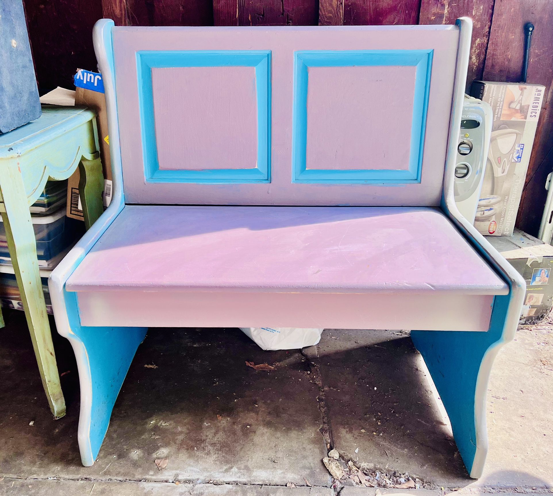 VINTAGE READING STORAGE BENCH SEAT for Sale in Los Angeles, CA - OfferUp