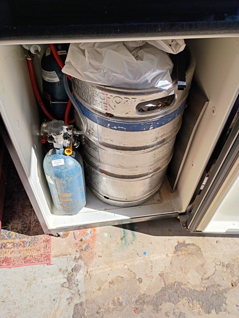 Free Empty Keg for Sale in San Diego, CA - OfferUp