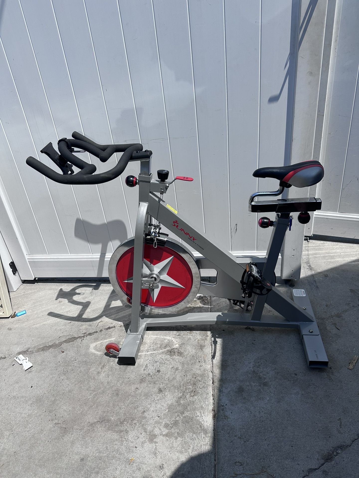 Sunny Health & Fitness Stationary Chain Drive 40 lb Flywheel Pro Indoor ...