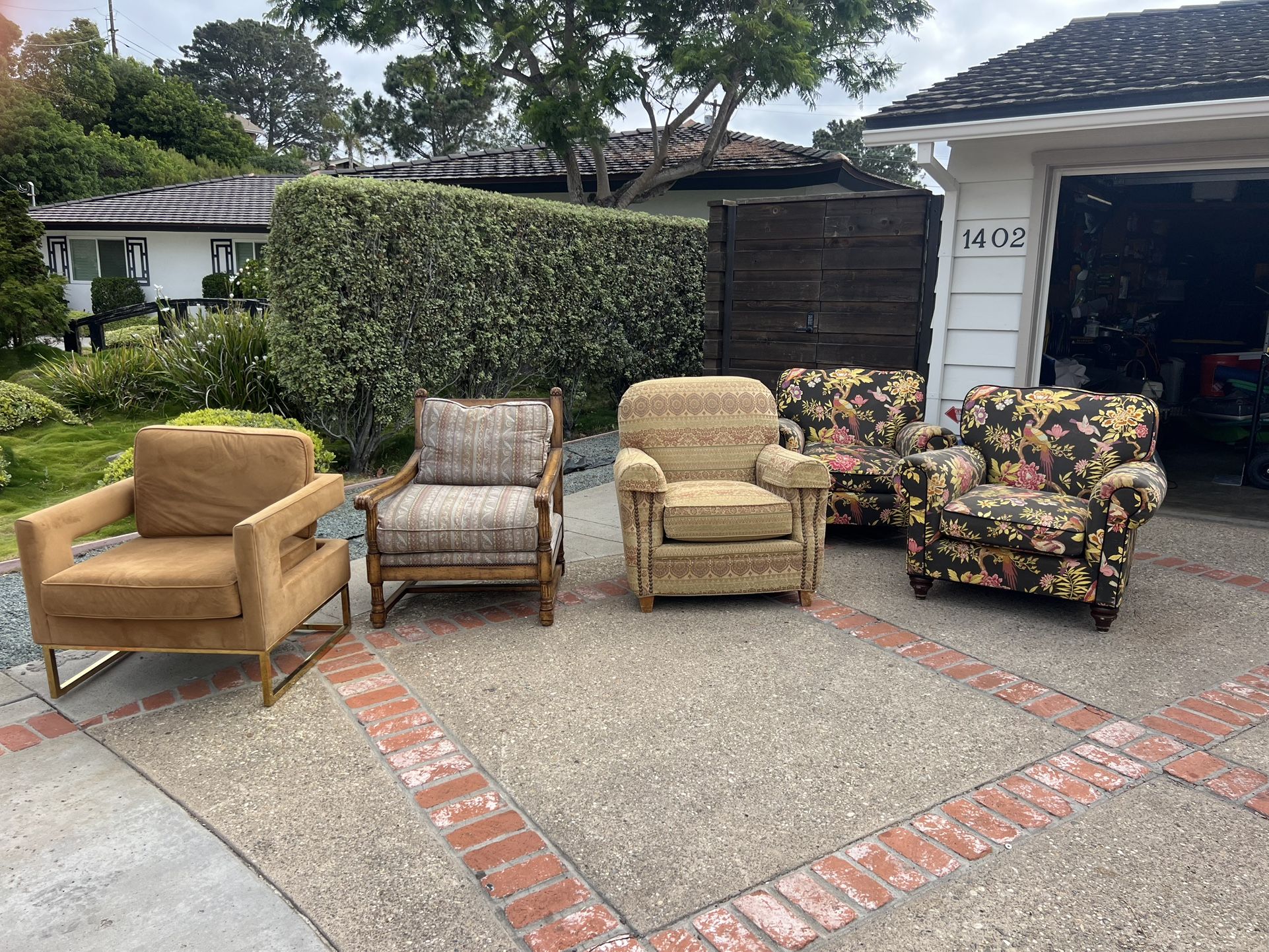 Free Chairs! for Sale in San Diego, CA - OfferUp