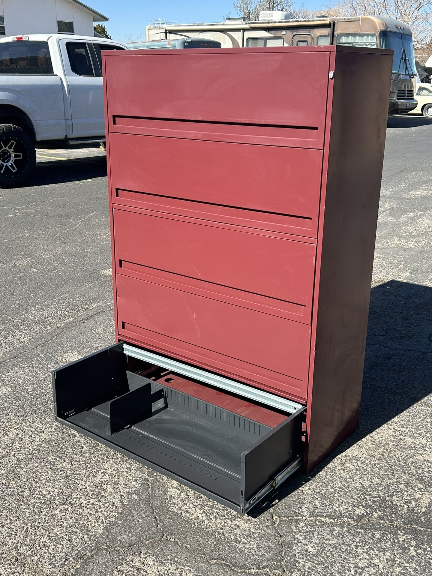 5 Drawer Metal File/Tool/Storage Cabinet- $65 Firm for Sale in El Paso ...