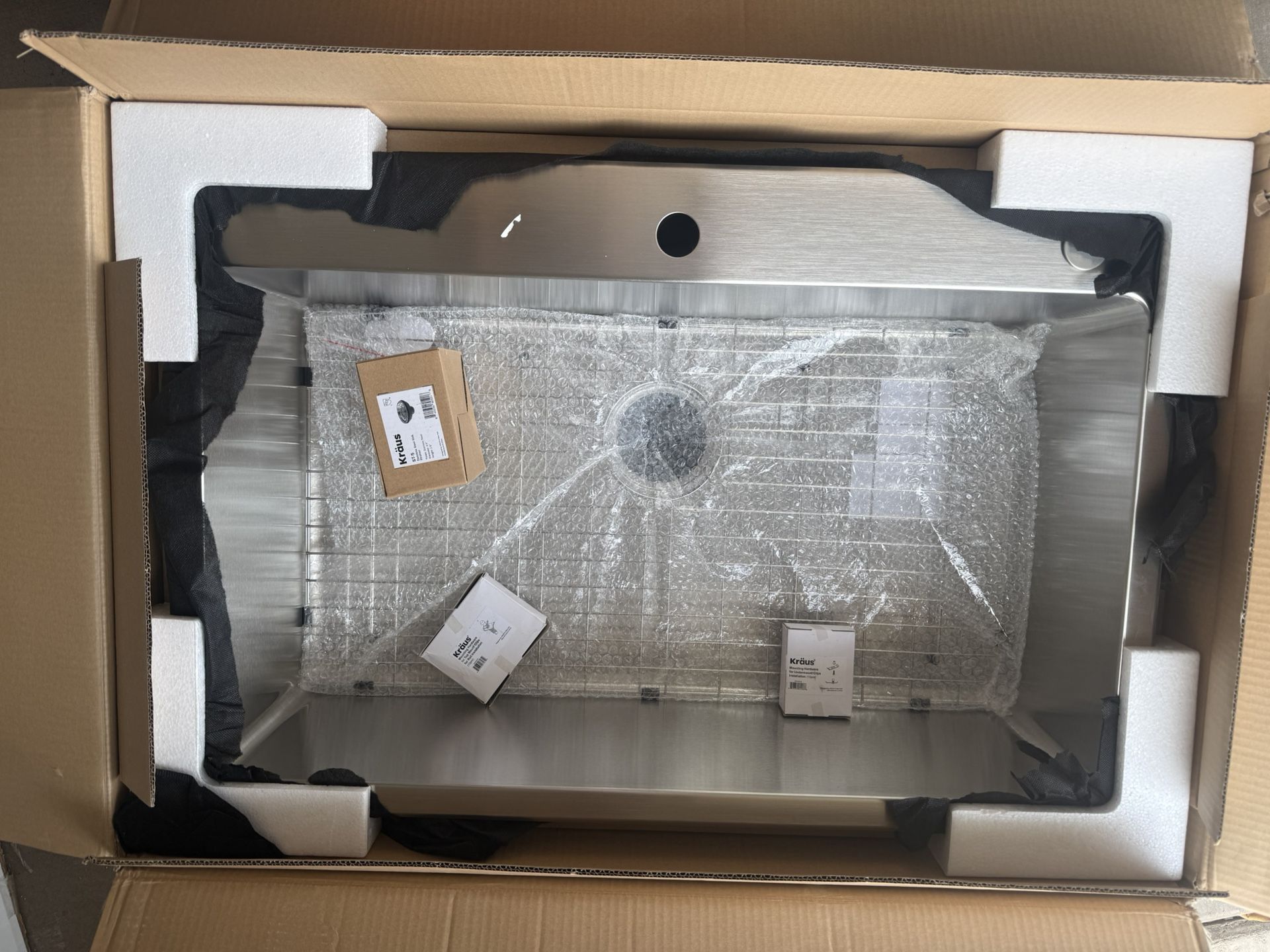 KRAUS 33” Stainless steel Kitchen Sink - Dual Mount (33x22x9) for Sale ...