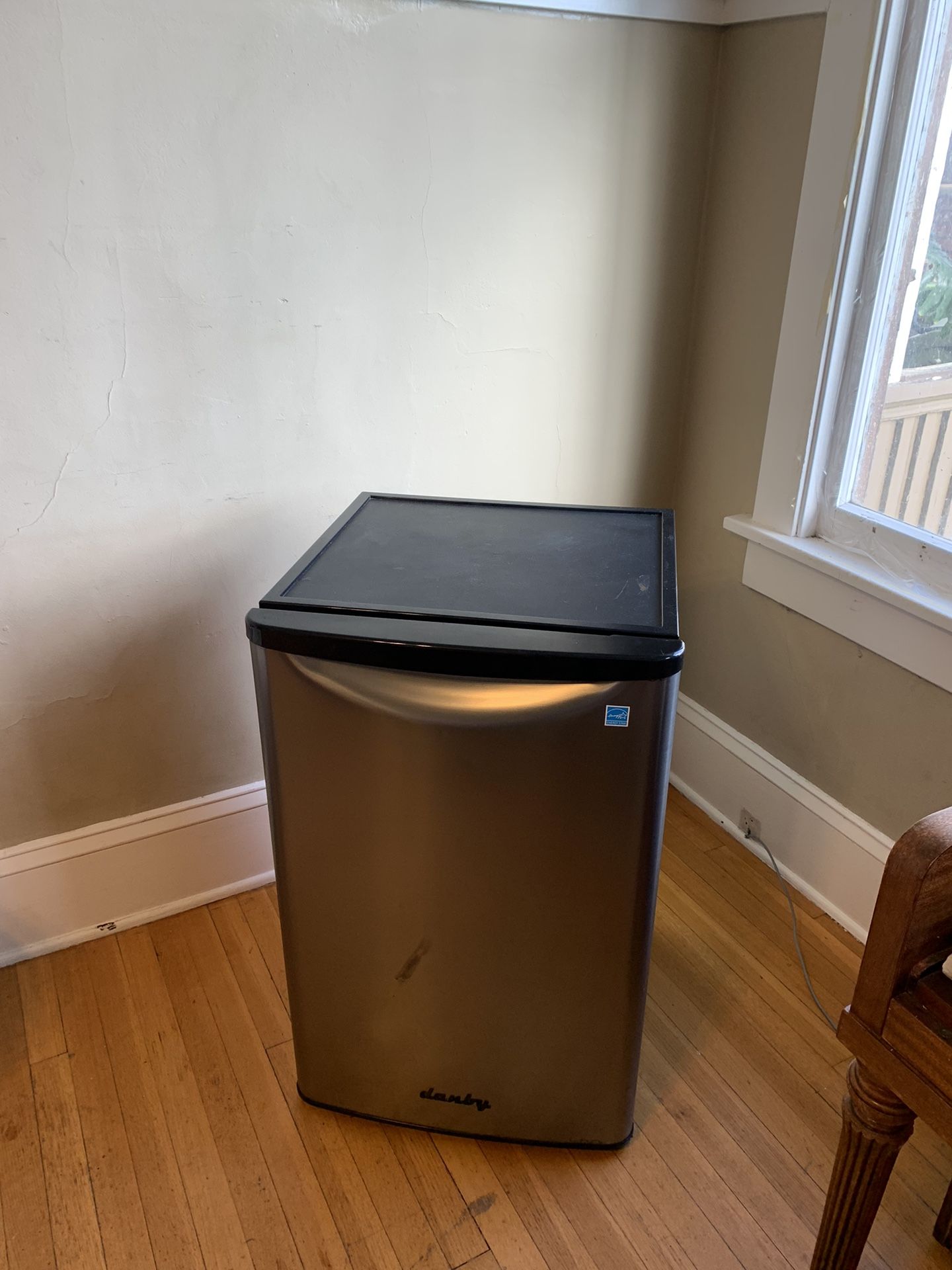 Danby Miniature (mini) Fridge for Sale in Seattle, WA - OfferUp