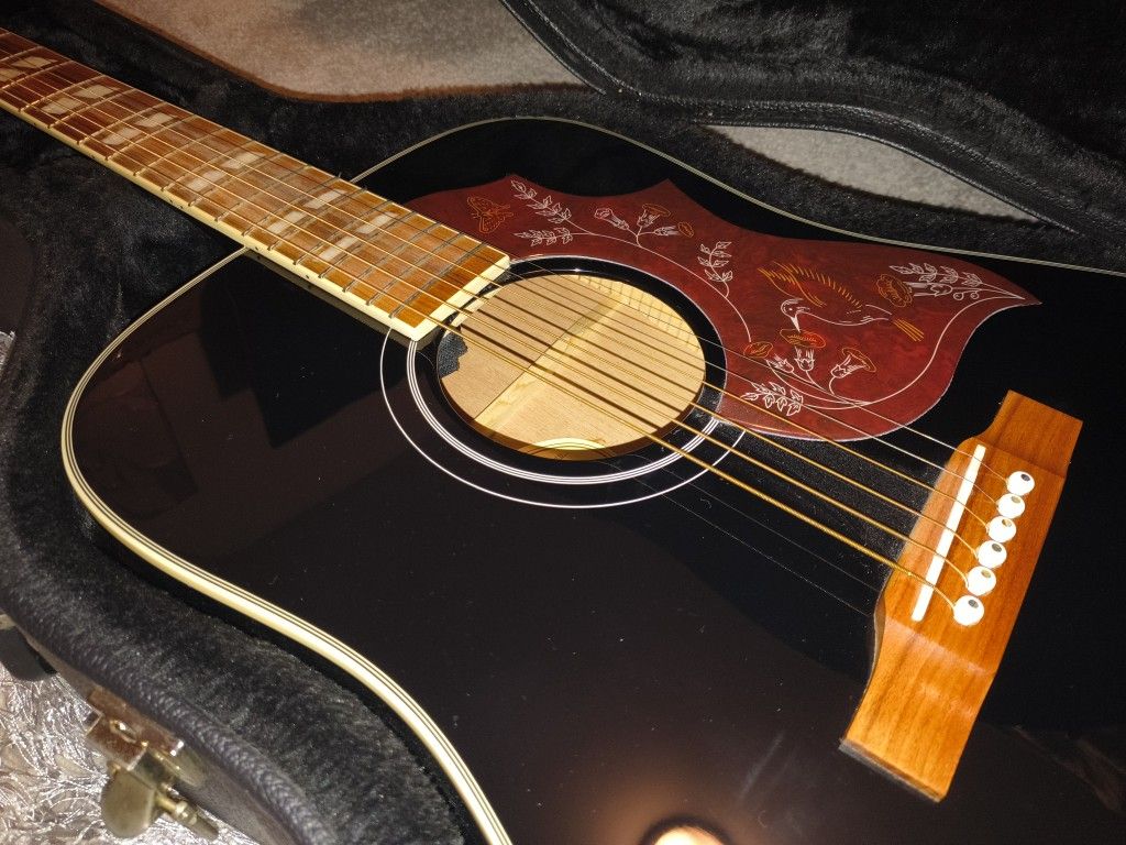 Epiphone Hummingbird Pro/Eb Acoustic/Electronic In Excellent Condition ...