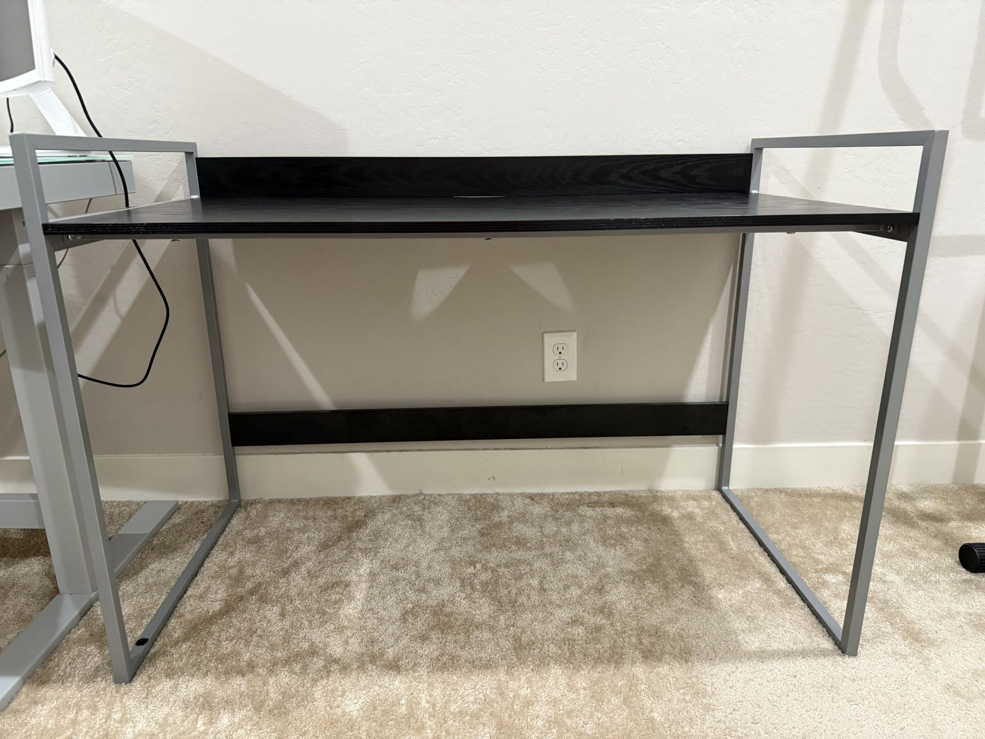 Desk for Sale in Peoria, AZ - OfferUp